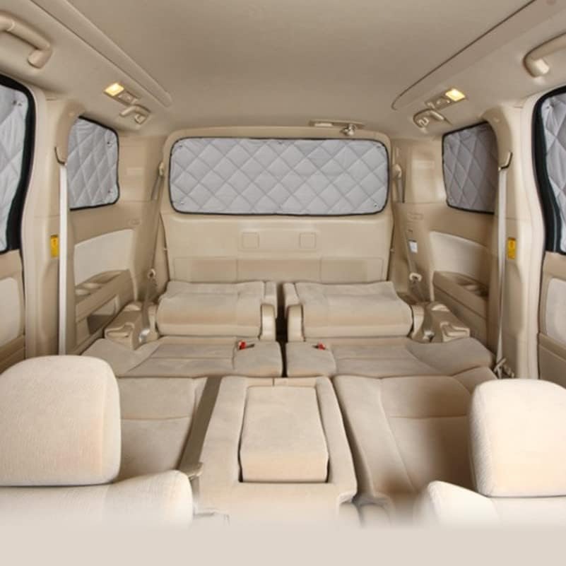 車中泊グッズのおすすめ44選。必需品や便利なアイテムをご紹介