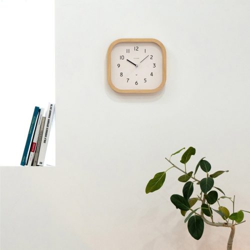 おしゃれな壁掛け時計おすすめ23選。シンプルで使いやすい製品もご紹介